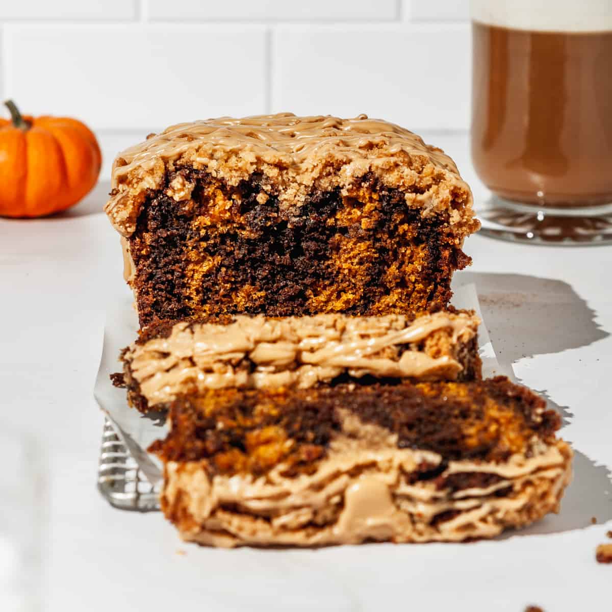Pumpkin Spice Latte Bread (Marbled Pumpkin Coffee Loaf Cake)